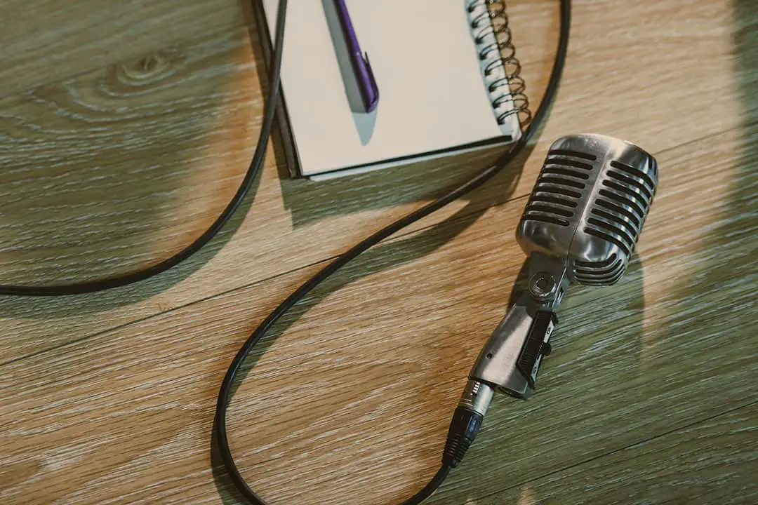 8 Microphones That Reduce Background Noise TSP
